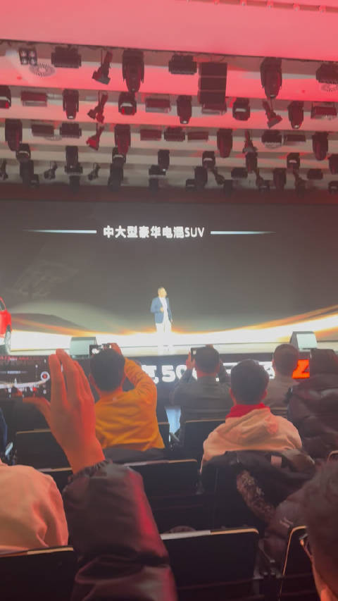 坦克500Hi4-Z 正式售价36.38万|汽车导购|汽车视频|新能源_新浪新闻