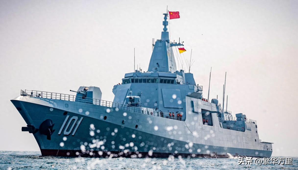 2万吨级，055B型驱逐舰，4台CGT40轮机，到底有多强悍？|驱逐舰|吨级|燃气轮机_新浪新闻