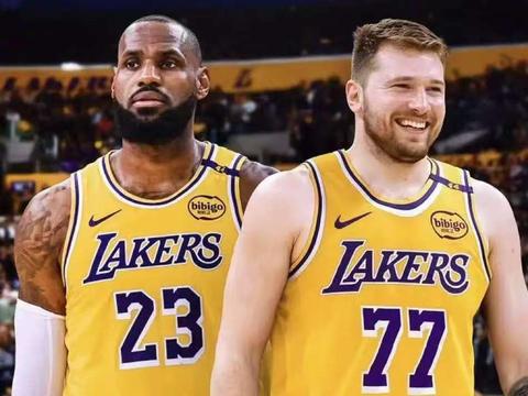 今日！CCTV5直播NBA湖人VS掘金，詹姆斯+东契奇PK约基奇+威少|约基奇|契奇|湖人_新浪新闻