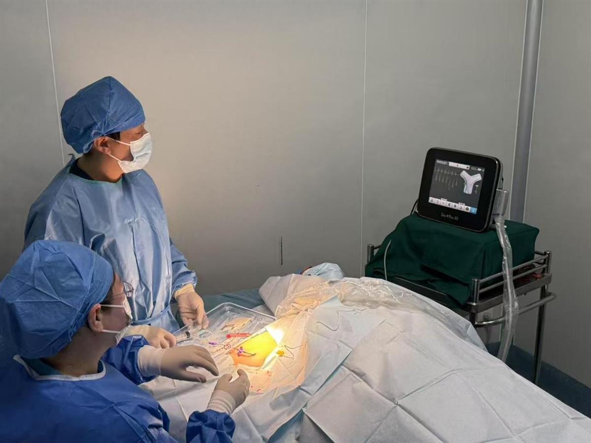 全省首例！武汉大学中南医院创新应用3CG磁导航技术实现PICC置管术中动态精准定位|武汉大学中南医院_新浪新闻