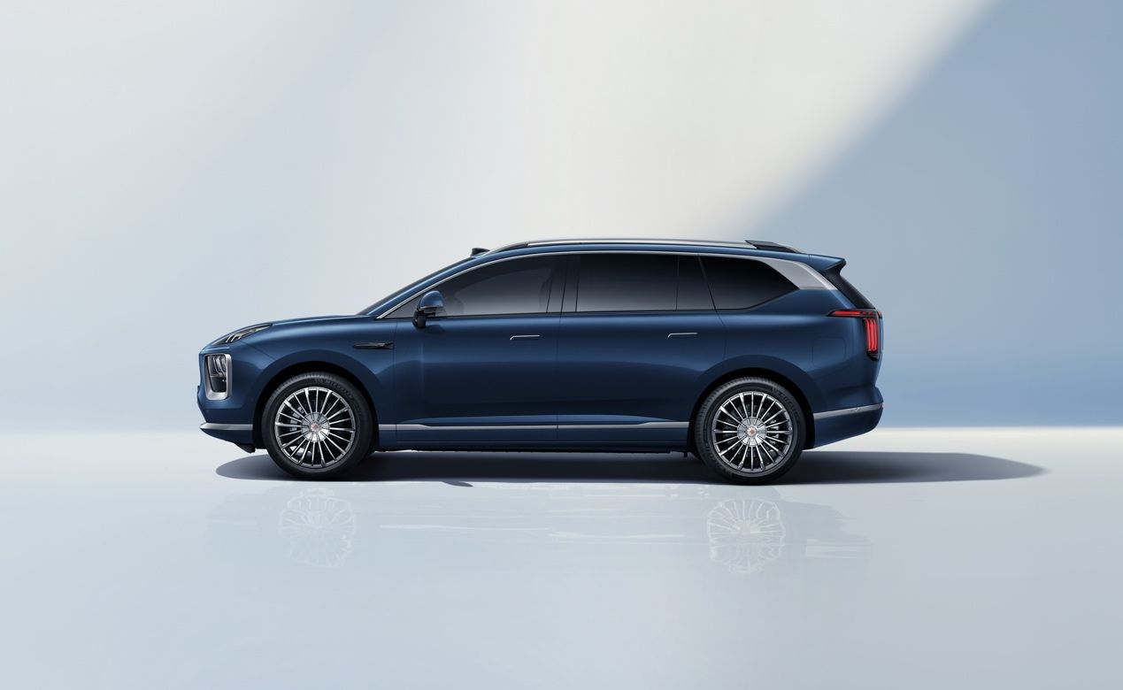 广汽昊铂 HL 搭载 NDA4.0 高阶智驾系统|广汽_新浪新闻