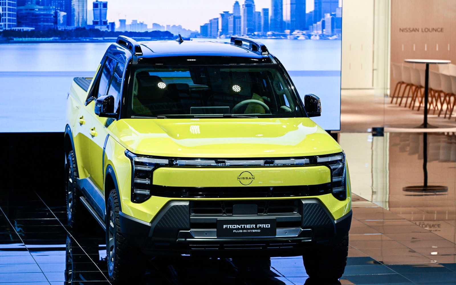日產全球首款插電式混合動力皮卡全球首戰 - 新浪香港