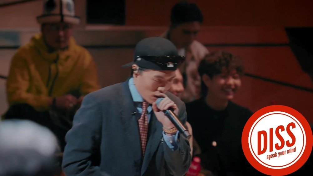 VinzT新说唱舞台演绎《杨过》，断臂信念引爆全场|新说唱|杨过_新浪新闻