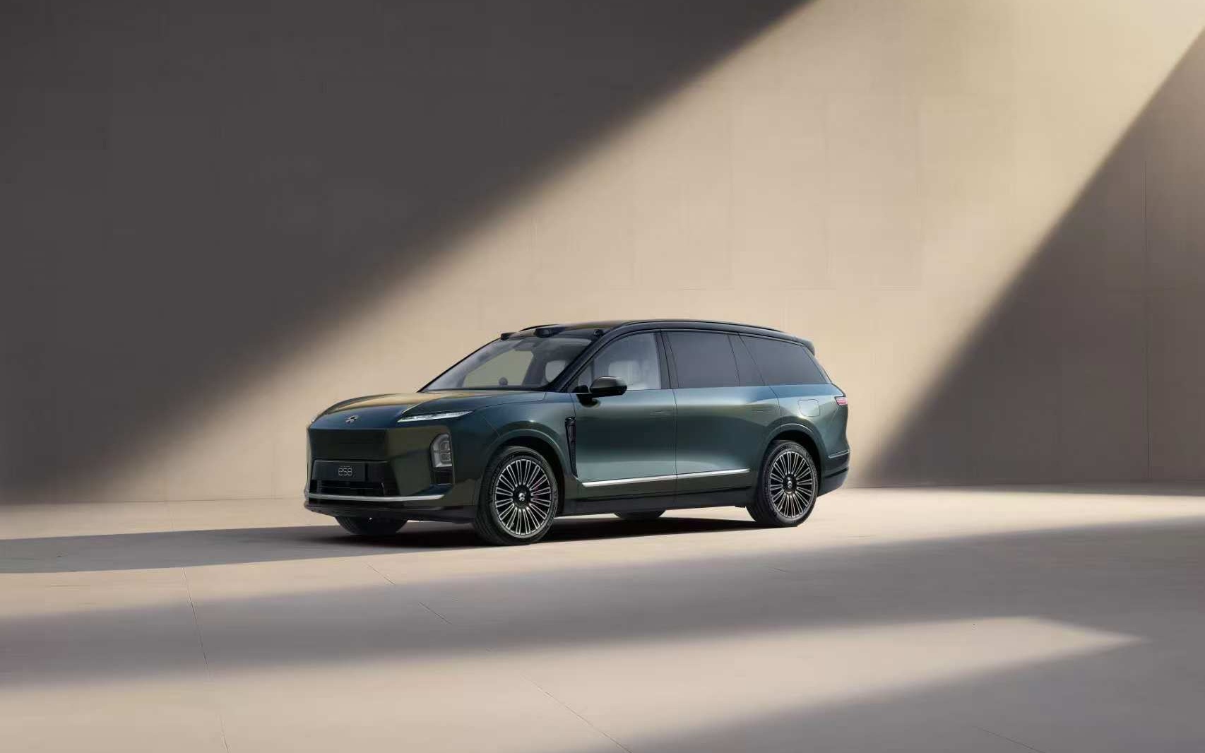 蔚來李斌：大三排純電SUV時代到來，ES8累計銷量9.3萬輛 - 新浪香港