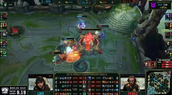 像这样的FPX再也没有了！FPX在巴黎沐浴金色的雨捧起S9全球总决赛冠军！_新浪新闻