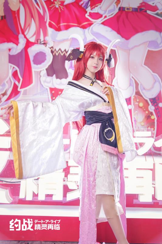 CP25漫展上cos《约战》角色的小姐姐们，这还原度，能全都要么？|漫展|cos_新浪新闻