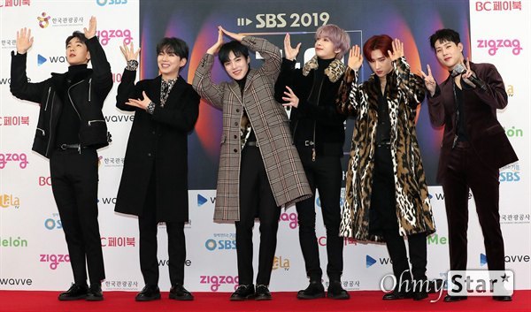 【2019 SBS歌谣大战】防弹少年团·TWICE·MAMAMOO·请夏·ASTRO等爱豆亮相红毯秀【组图】