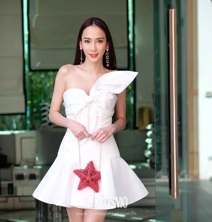 2019的泰妹都出圈了 又美又会穿|Mai|Yaya|Aump_新浪时尚_新浪网