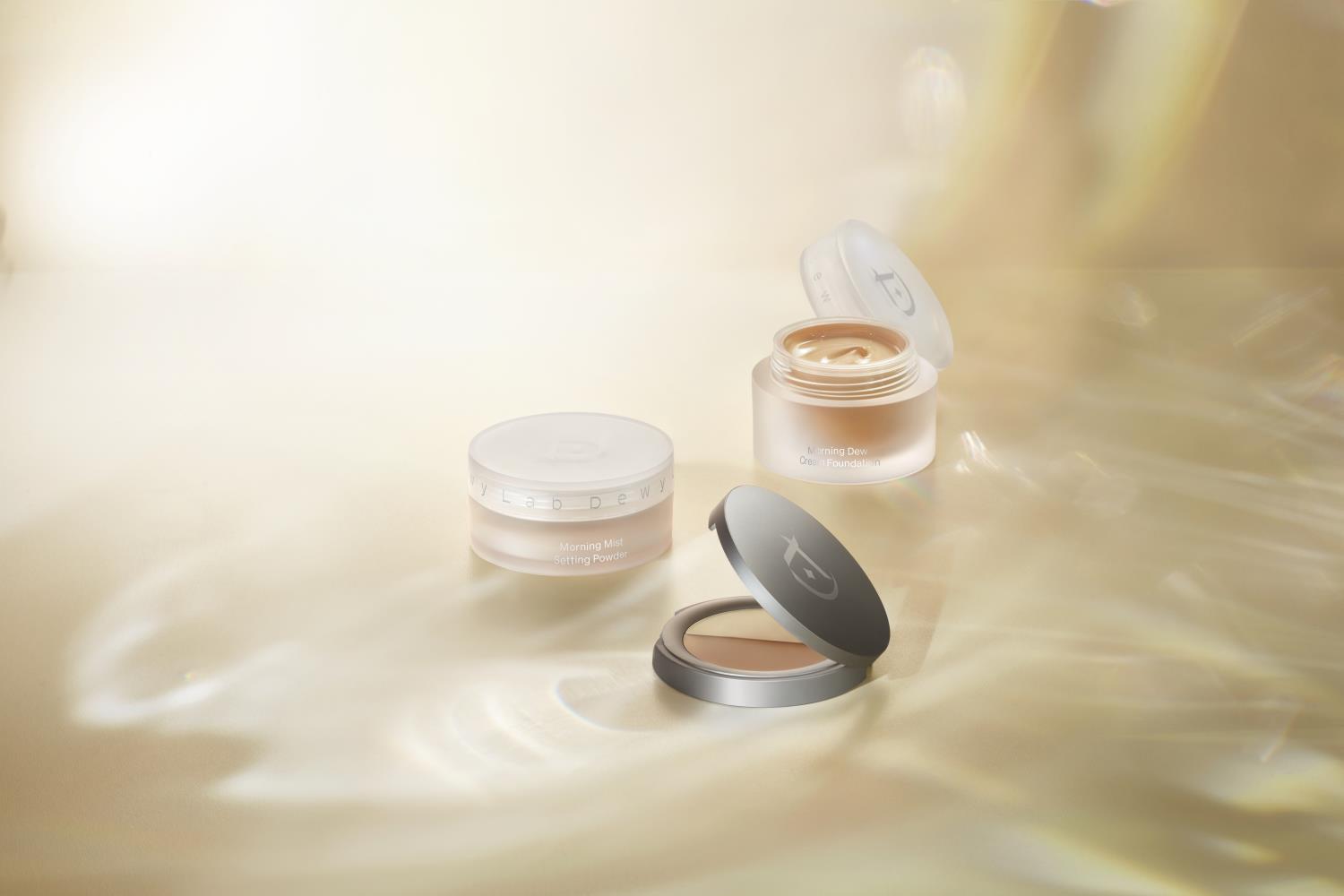 纯净彩妆Dewy Lab淂意加速研发战略布局，同时牵手上海交大与莹特丽集团|上海交通大学_新浪新闻