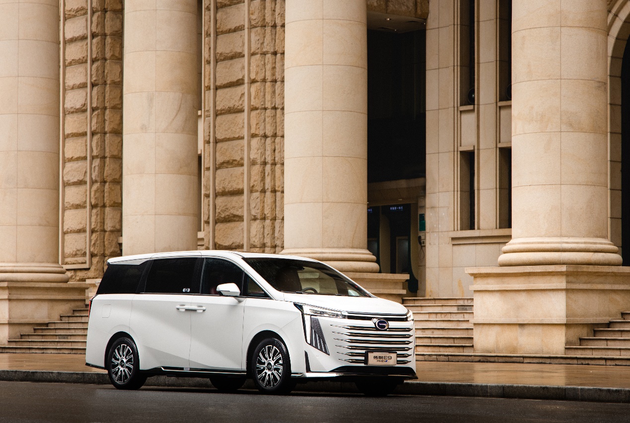 首款2.0T插混MPV傳祺E9曝光 將於上海車展亮相預售 - 新浪香港