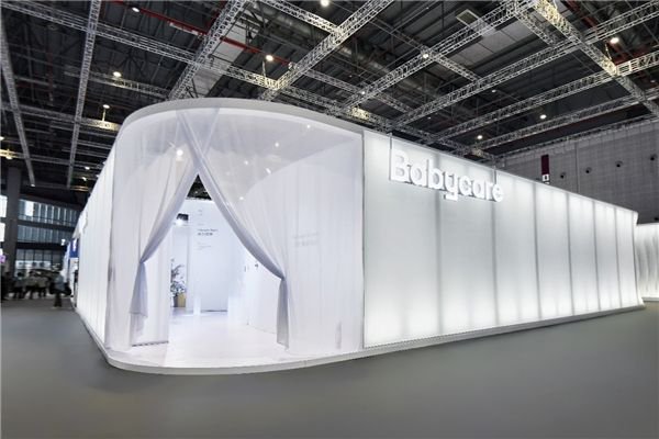 为爱造梦，Babycare“幻境之城”惊艳亮相CBME展会_手机新浪网