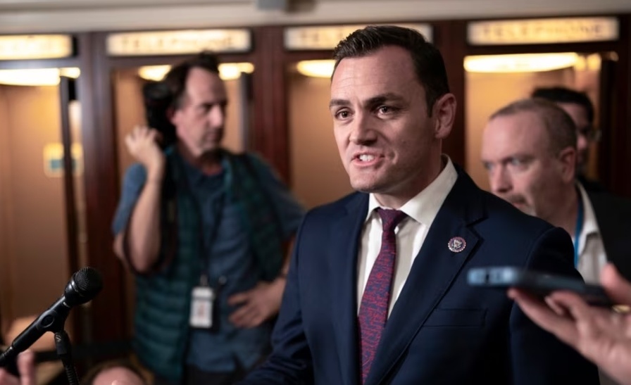 怕生意被“抢走”？挤压中国电商，美政客嚷嚷对小额包裹下手|加拉格尔|美国|环球时报_新浪新闻