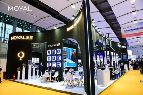 MOYAL岚至携TPS透皮技术及雾光精华仪首秀美博会，引爆全场体验热潮|美的_新浪新闻
