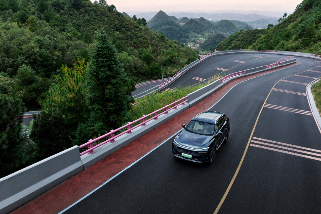 新摩卡Hi4上市，售价23.88万元-新浪汽车