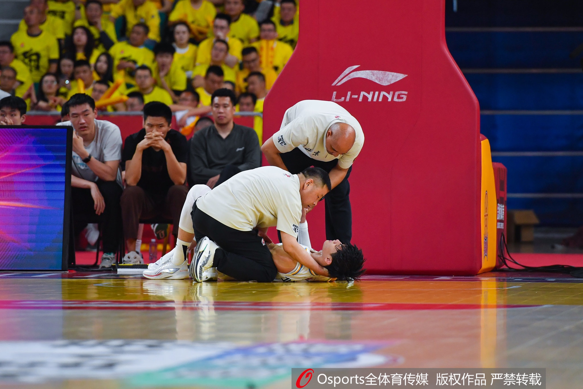 山西省体育局召开CBA&WCBA赛季总结会 要求升级医疗配置&文明观赛_抓站_新浪竞技风暴_新浪网