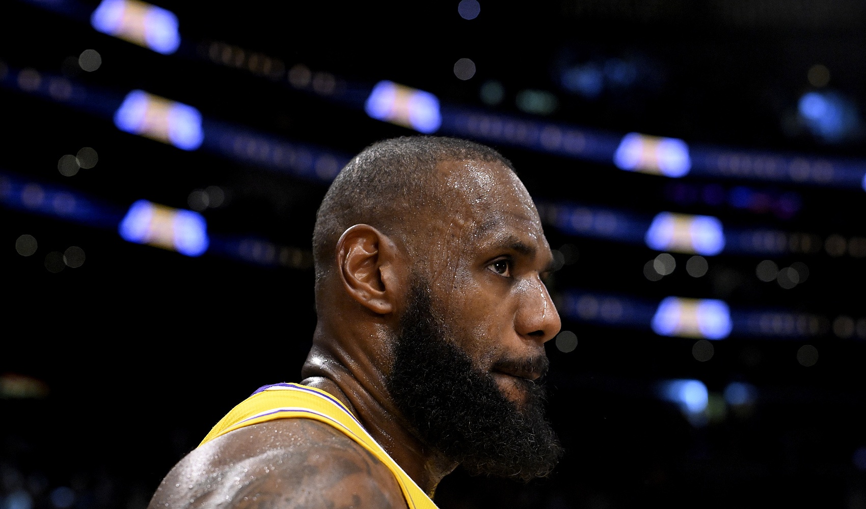 Skip：41岁的LBJ 你就不能只拿两三千万以此提升湖人夺冠机会？_抓站_新浪竞技风暴_新浪网