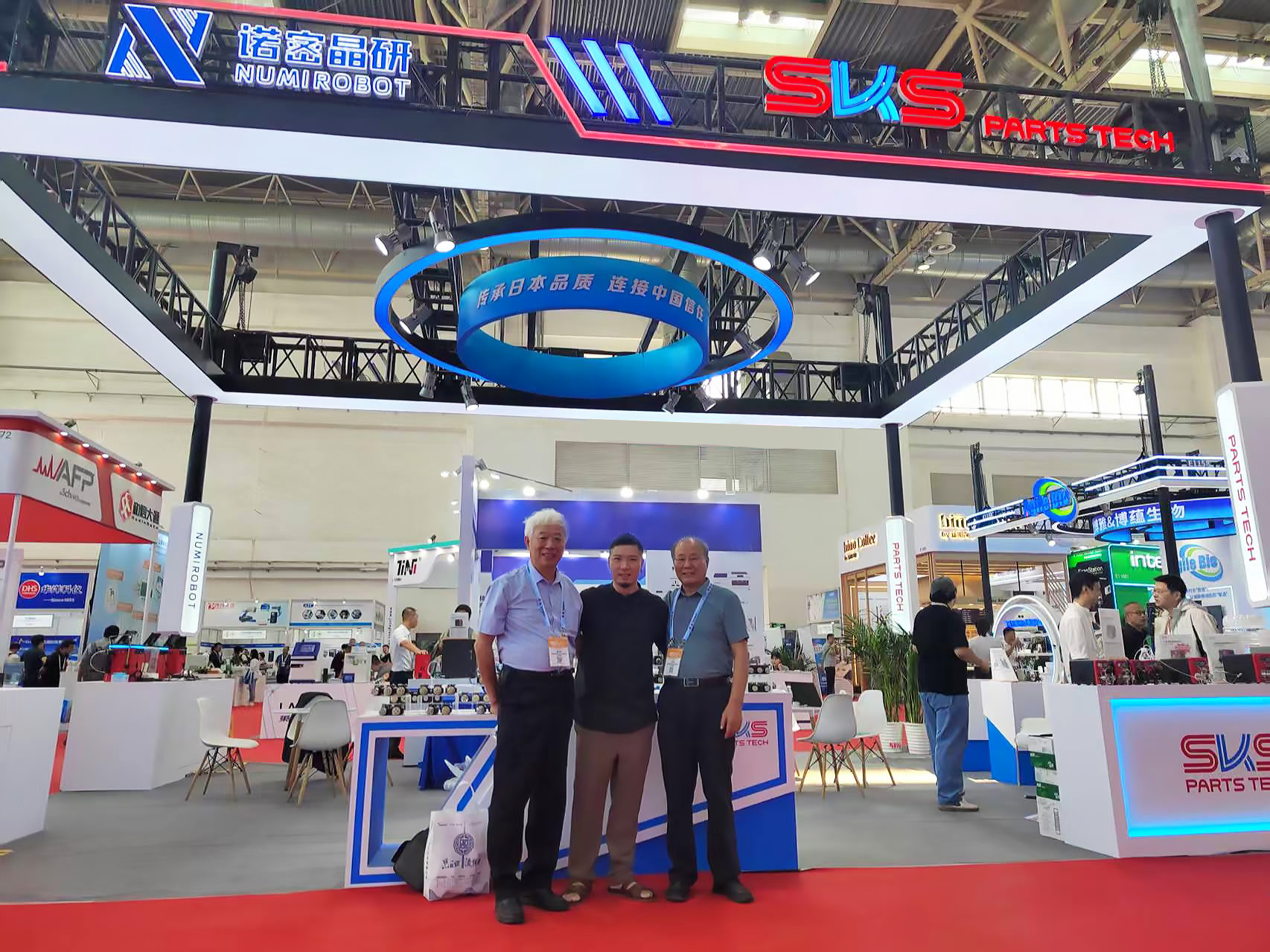 诺宻晶研BCEIA 2025首日亮相：一体化实验室解决方案获行业高度认可_新浪新闻