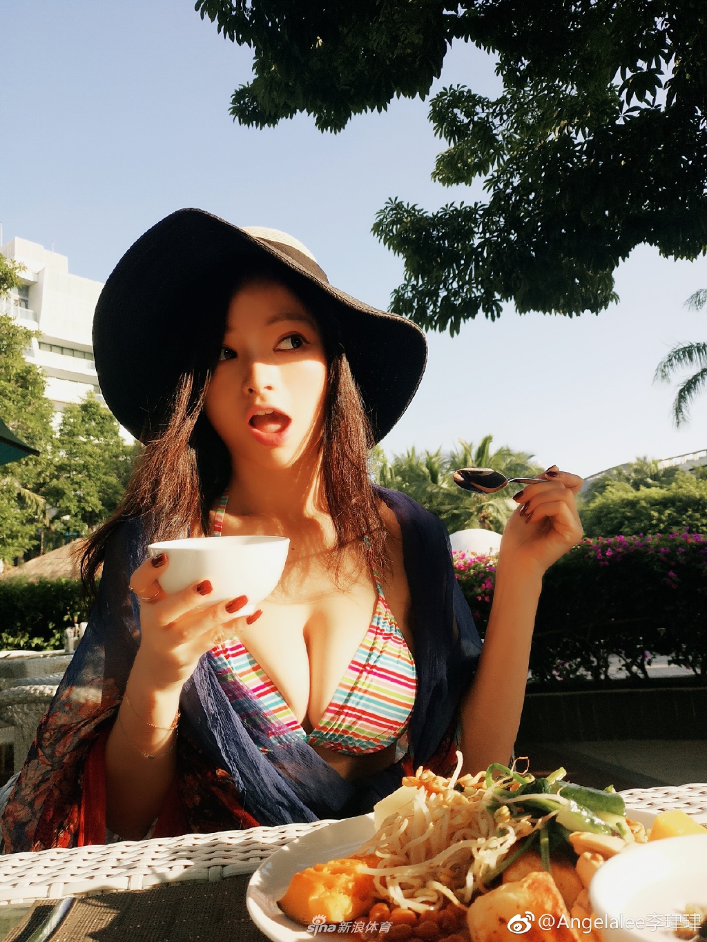 健身美女已上线 最理想的女友身材 (19图) -6park.com