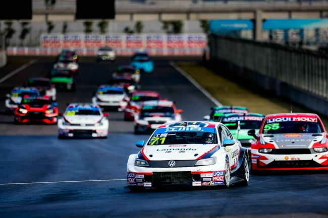 CTCC株洲站首日：上汽大众333车队江腾一斩获亚军_场地_新浪竞技风暴_新浪网