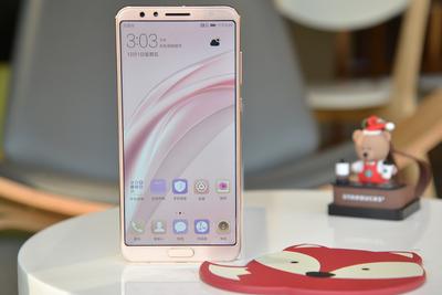 HUAWEI nova 2s评测：前后双摄展现你的美|HUAWEI nova 2s|前后双摄|麒麟处理器_新浪科技_新浪网