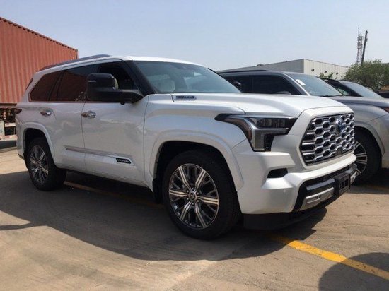 23款丰田红衫3.5TT天津港现车32万提回家-新浪汽车