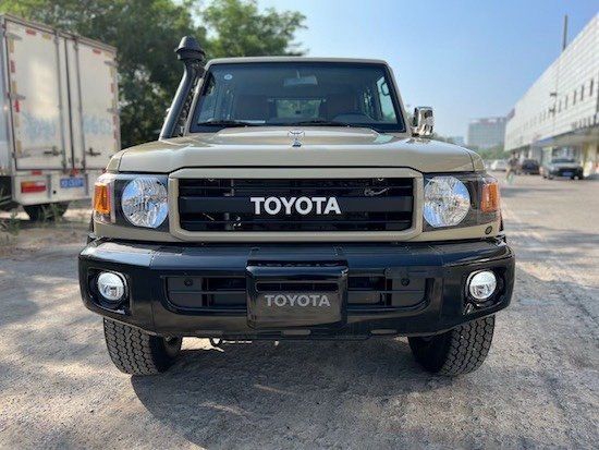 2022款丰田LC79现车港口特价出售57万-新浪汽车