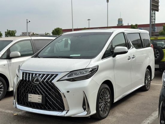 雷克萨斯LM350纯油版V6排量3.5自吸价格-新浪汽车
