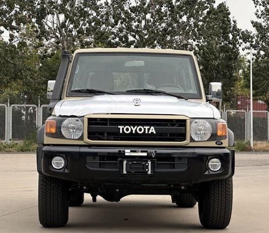 2023款丰田LC76 4.0L越野现车50万起售-新浪汽车