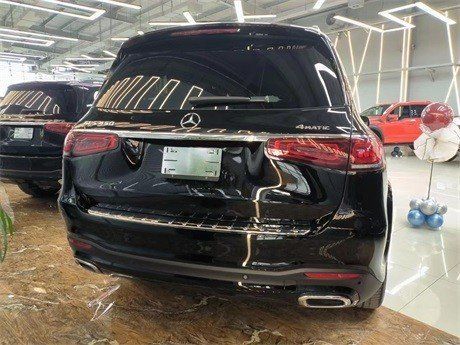 2023款墨版奔驰GLS450起售价仅需102万