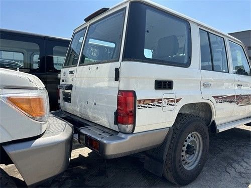 23款丰田LC76酷路泽现车手续齐可分期_天津汽车网_新浪汽车_新浪网