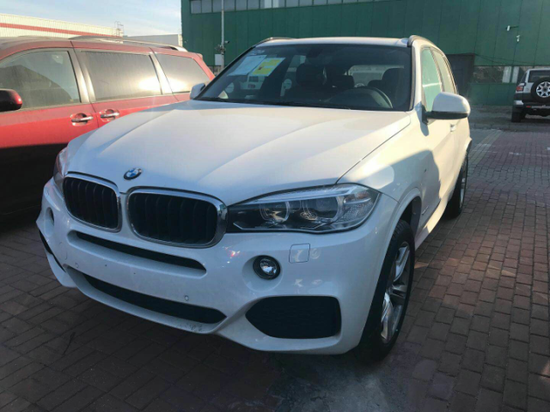 2018款宝马X5现车3.0T大促激情点亮圣诞-新浪汽车