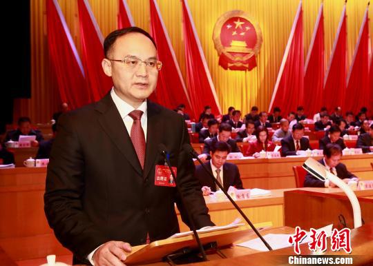 李新元当选广西贵港市人大主任 农融当选贵港市长 新浪新闻