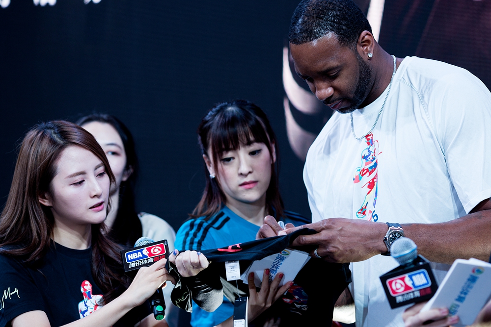 麦迪空降上海！为你带来 T-mac 5 中国独占配色！