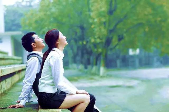 准大学生恋爱了,男朋友属 大龄青年”,家长该怎么办?恋爱家长男朋友新浪新闻