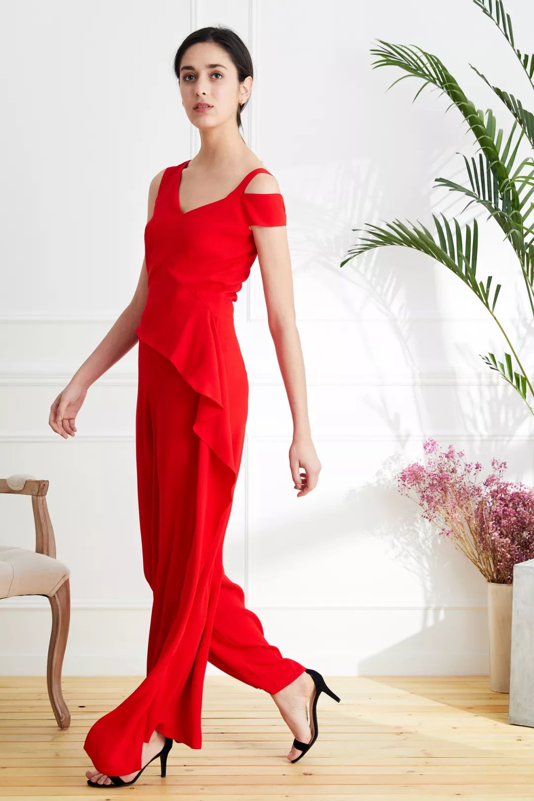 SS20 DHUB │ L'arôme：你会比以前更好|造型师|中国国际时装周_新浪新闻