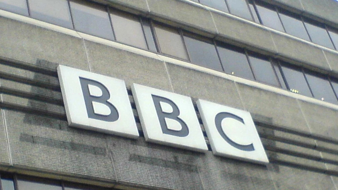 7步听力技巧，让你听懂 BBC、VOA、CNN 新闻广播|英语|听力|词汇_新浪新闻