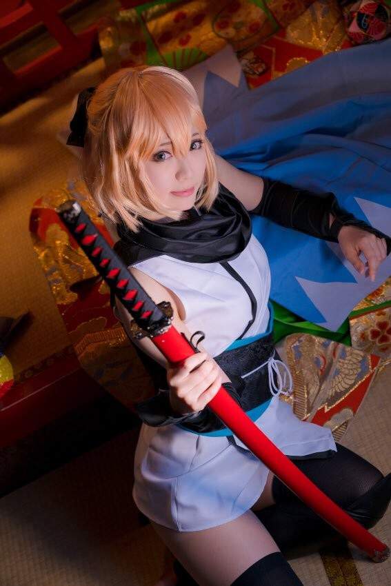 阿福、玛丽大秀绝对领域！日本小姐姐《FGO》COS赏_八卦趣闻_新浪游戏_新浪网