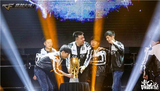 CFPL蓄势待发 熊猫TV全程直播_新浪游戏_手机新浪网