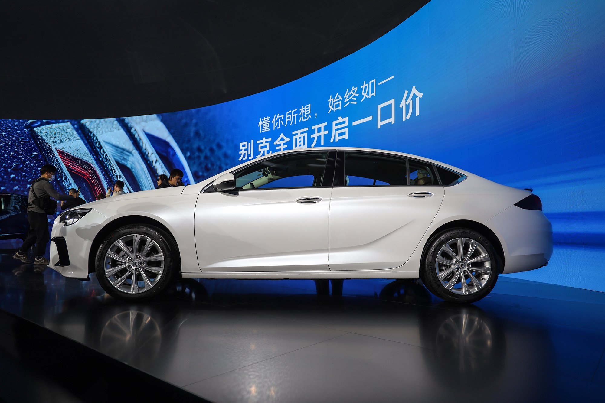 别克君威一口价10.69万起 二季度推GS改装套件-新浪汽车