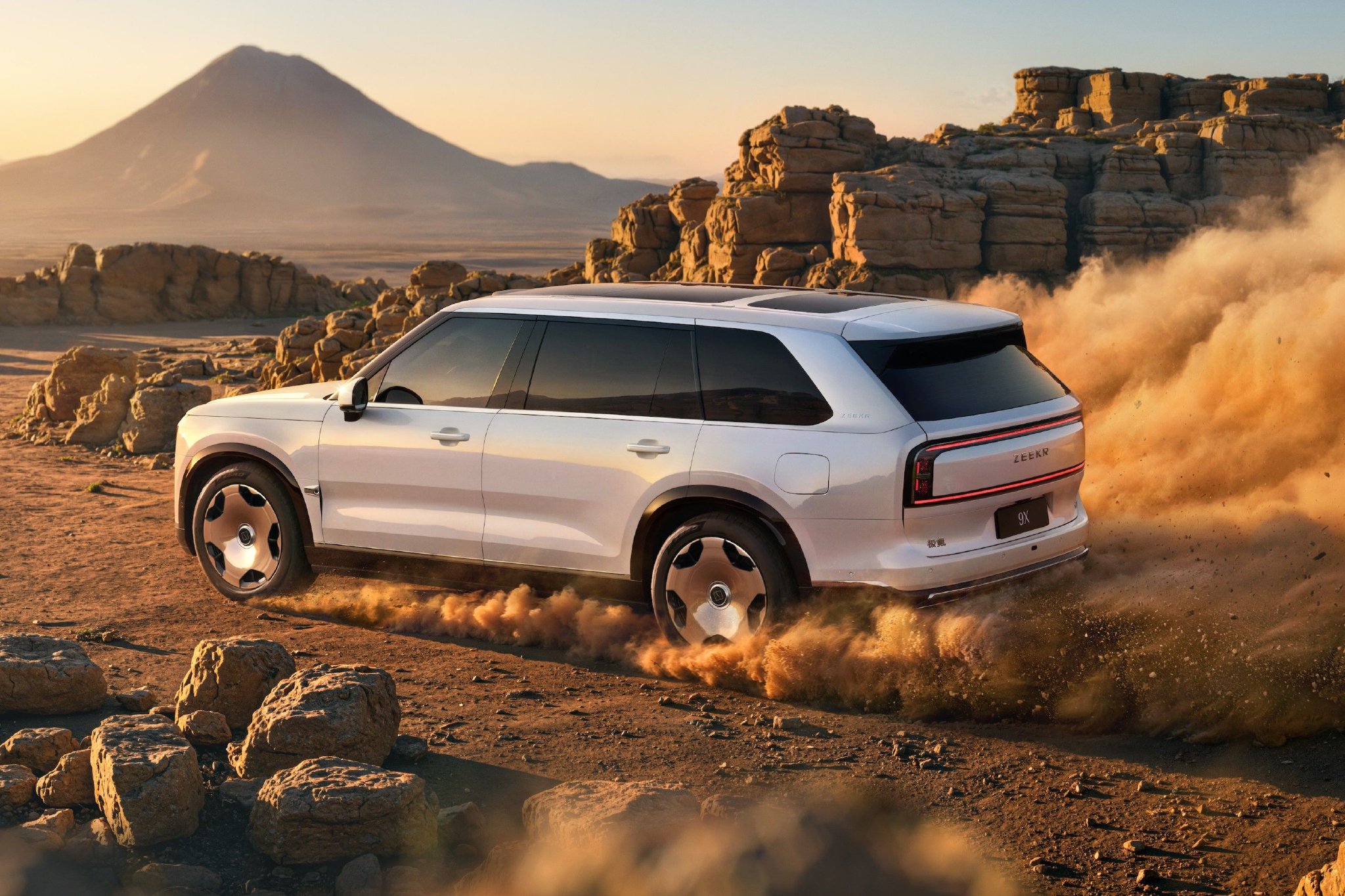 极氪9X正式上市 限时价45.59-58.99万元-手机新浪汽车