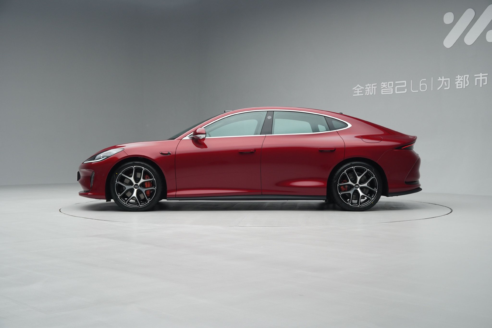 全新智己L6开启预售 预售21.99-28.99万元-新浪汽车