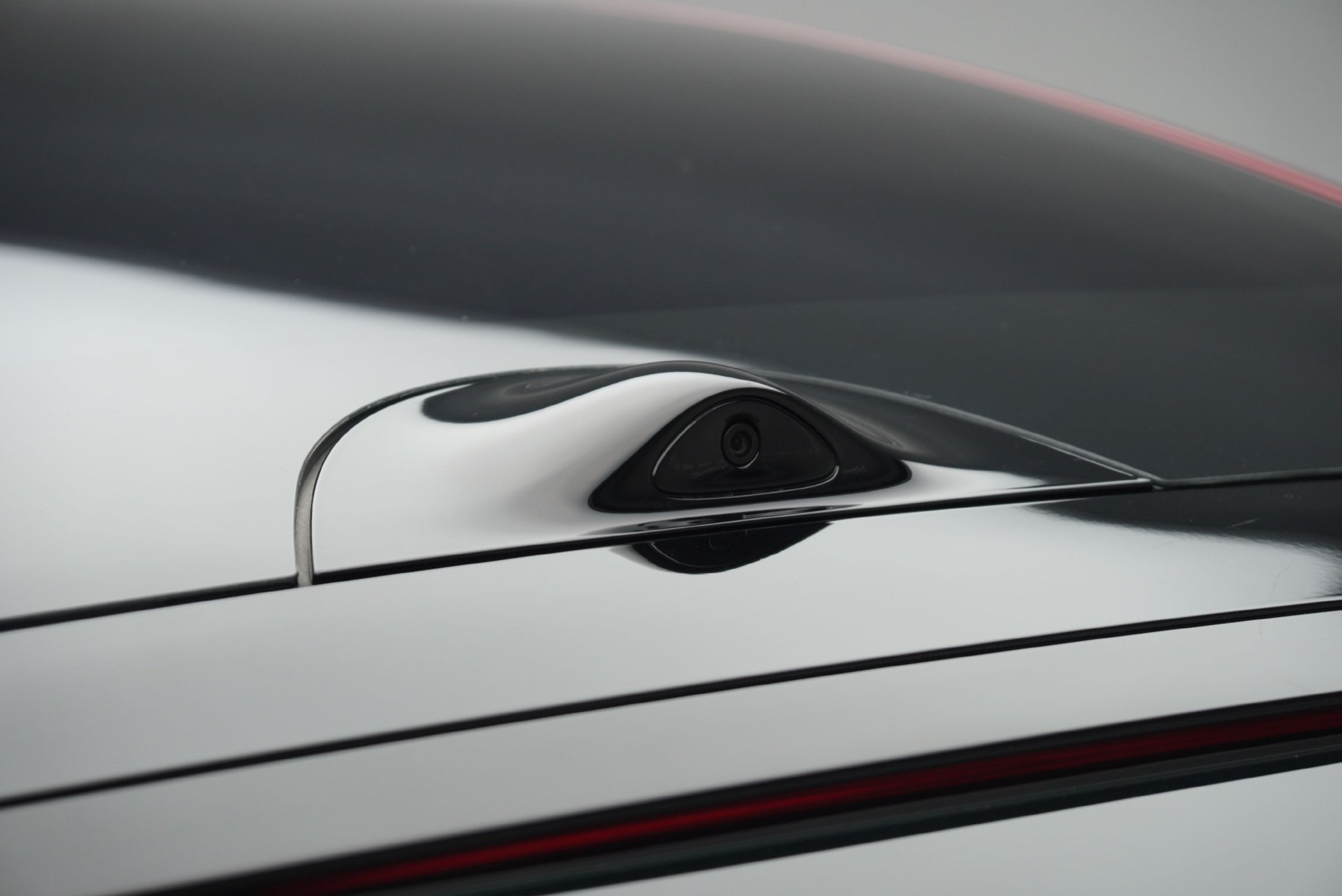 全新智己L6开启预售 预售21.99-28.99万元-手机新浪汽车