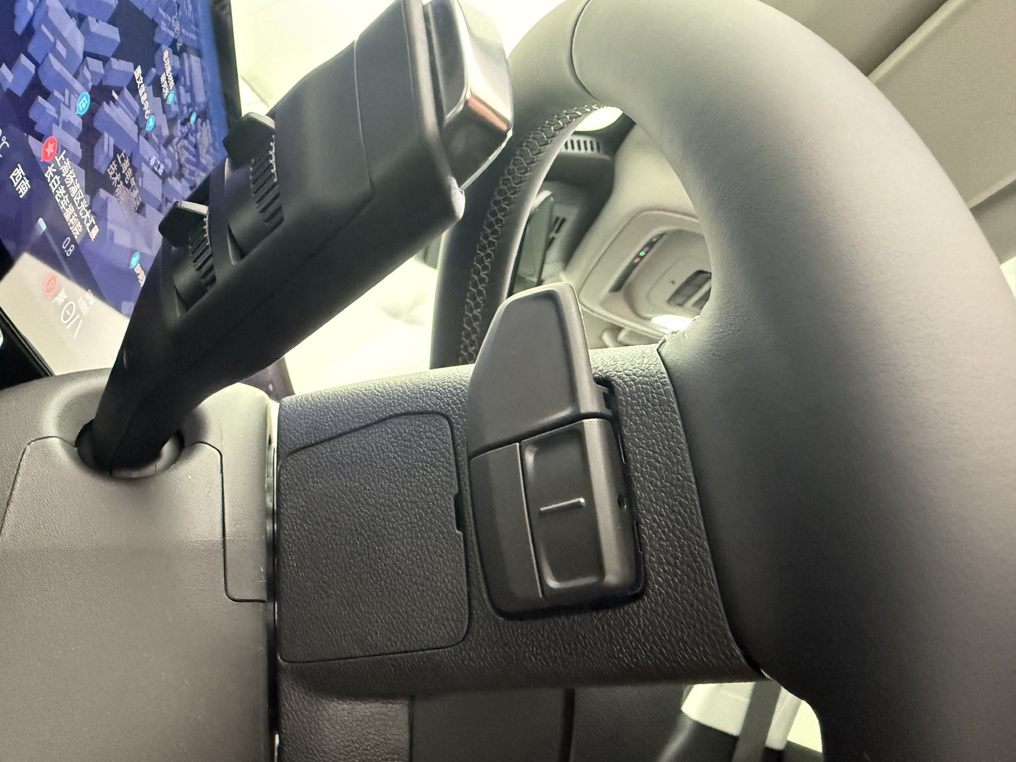 1.5T+9AT/五连杆后悬架 实拍25款昂科威S白金版-新浪汽车