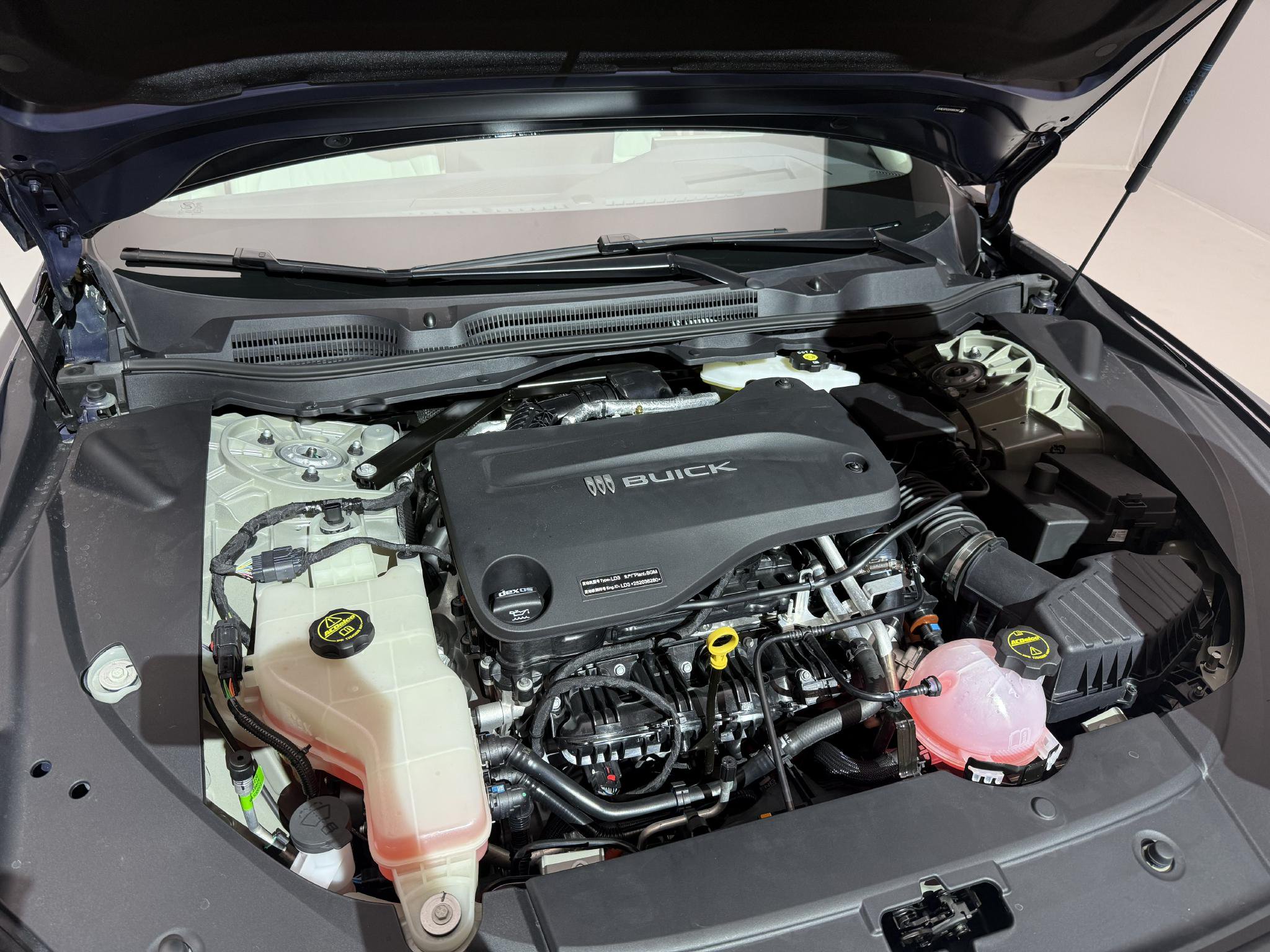 综合续航超1400km的美系增程车 别克至境L7静态体验-新浪汽车