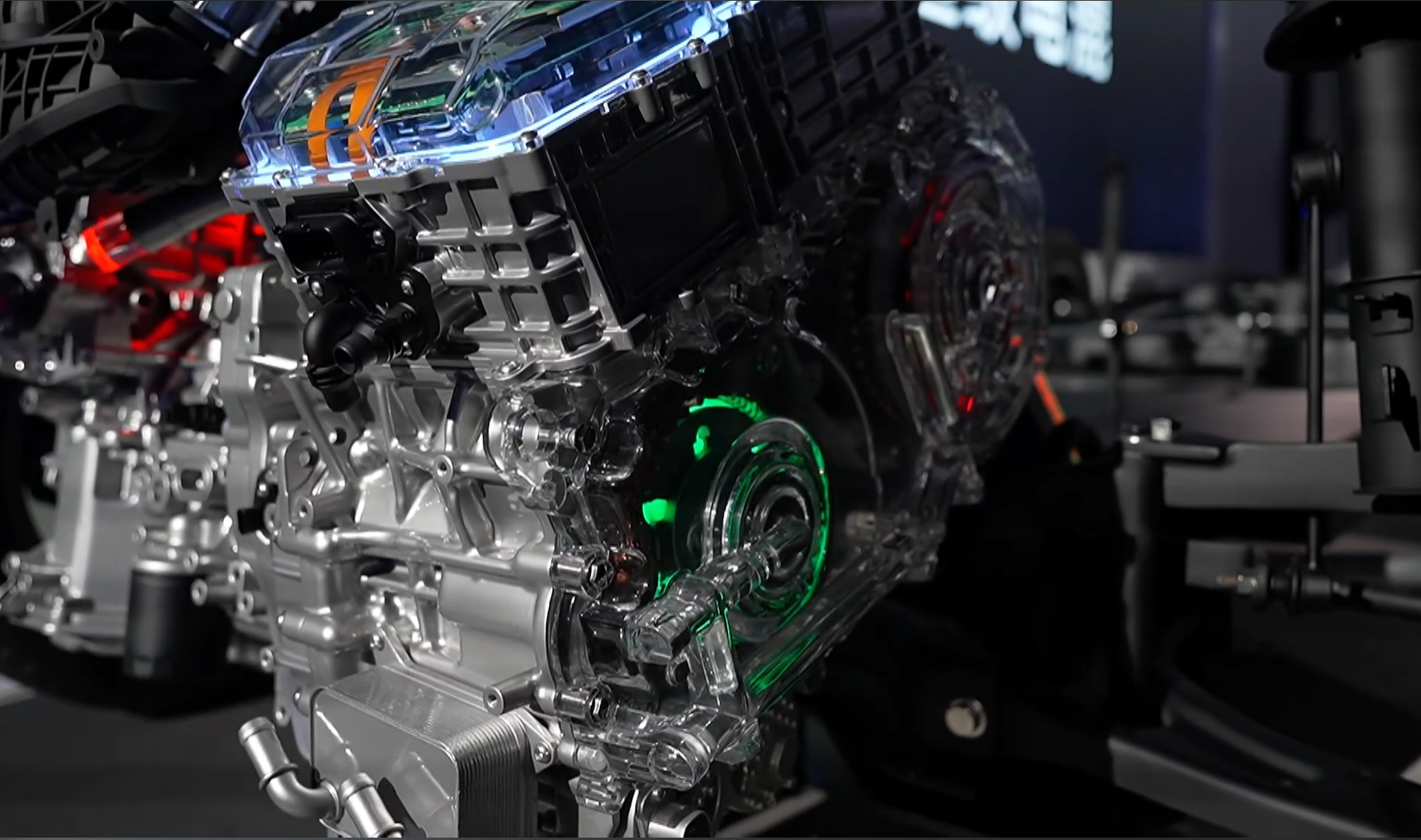 亏电油耗3.75L 吉利银河星舰7 EM-i 正式发布-手机新浪汽车