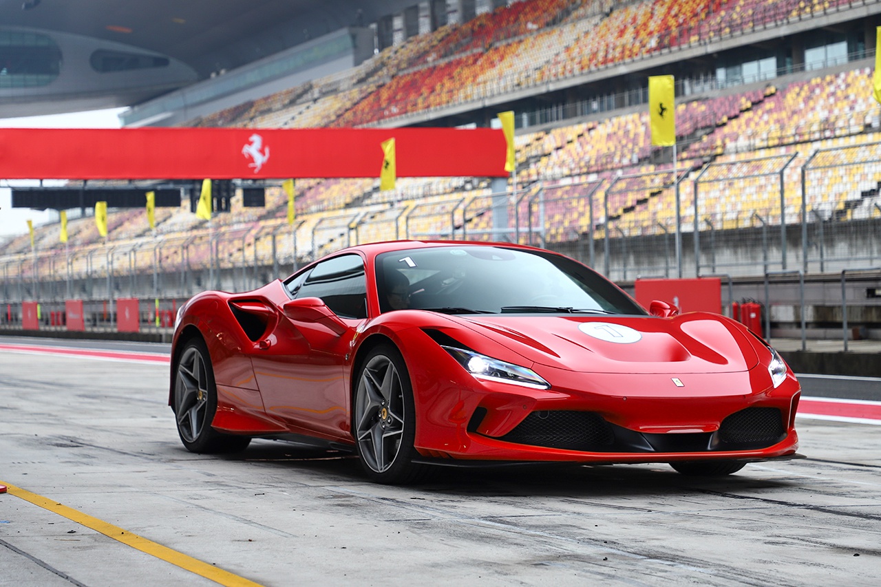 一切只为更快 赛道试驾法拉利F8 Tributo-新浪汽车
