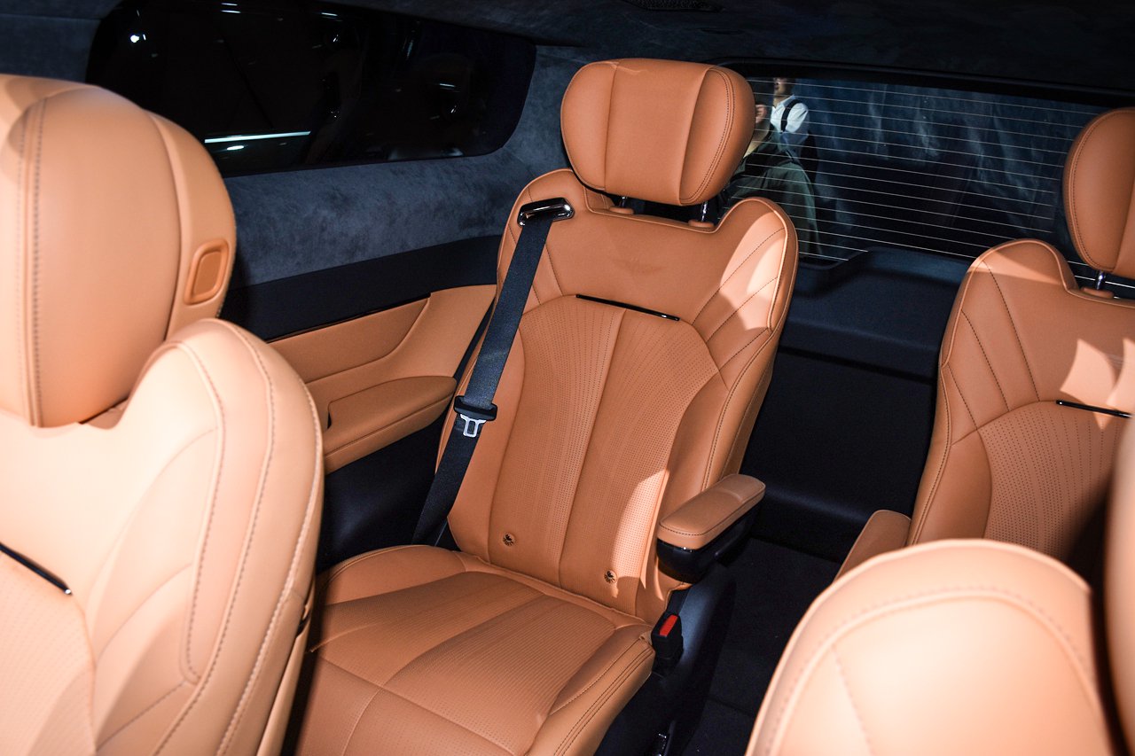 LEVC翼真L380正式上市 售价37.99-47.99万元-新浪汽车