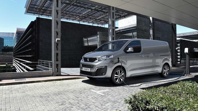 PSA旗下中型电动厢式MPV阵容发布 包括2款丰田贴标车-手机新浪汽车