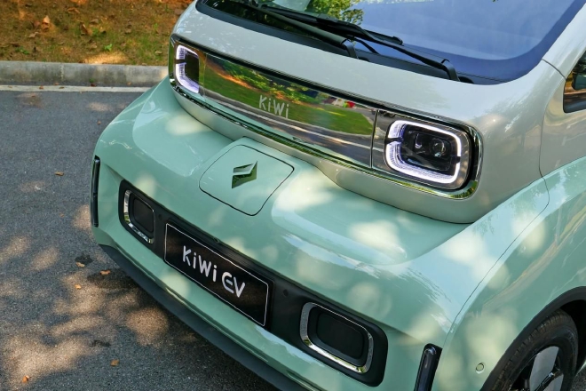 2023 KiWi EV如何斩获双料冠军：“灵犀智驾系统”体验-手机新浪汽车