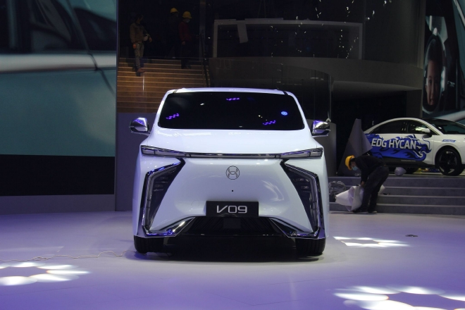 2022广州车展：合创全新MPV车型V09首发亮相-新浪汽车